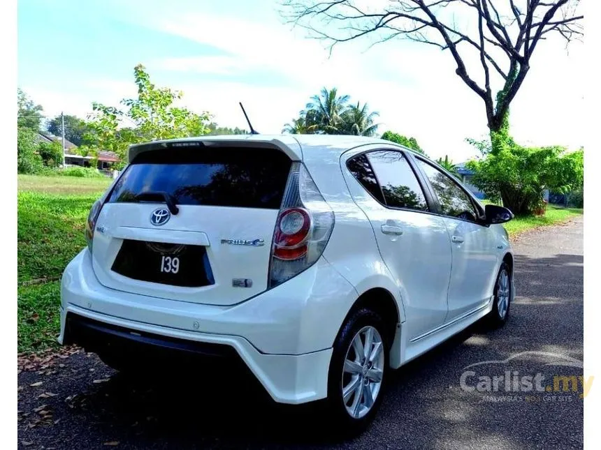 Used [ACCIDENT FREE AND NON FLOODED CAR] 2013 Toyota Prius C 1.5 Hybrid ...