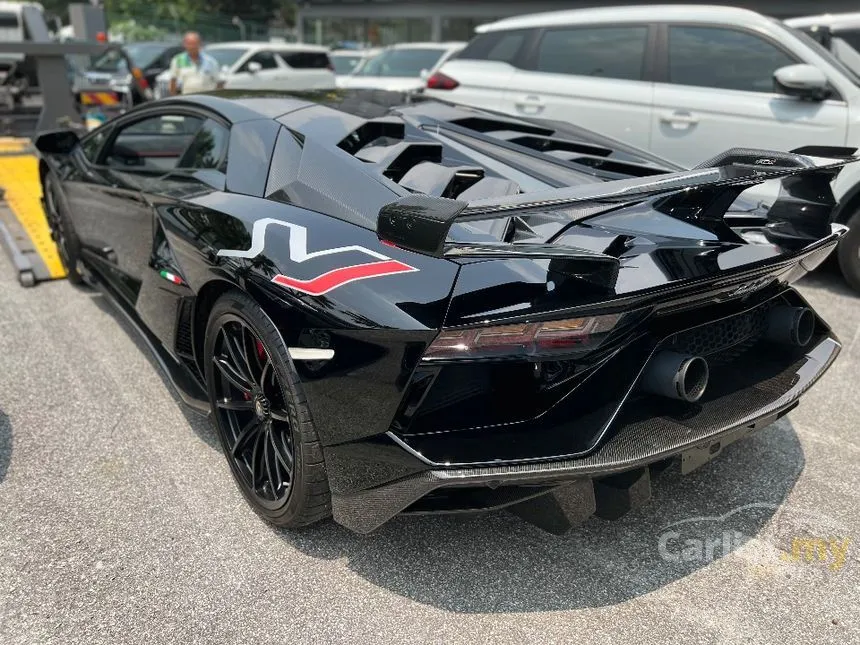 Recon [READY STOCK IN MALAYSIA] Rare Full Black # 2019 Lamborghini ...