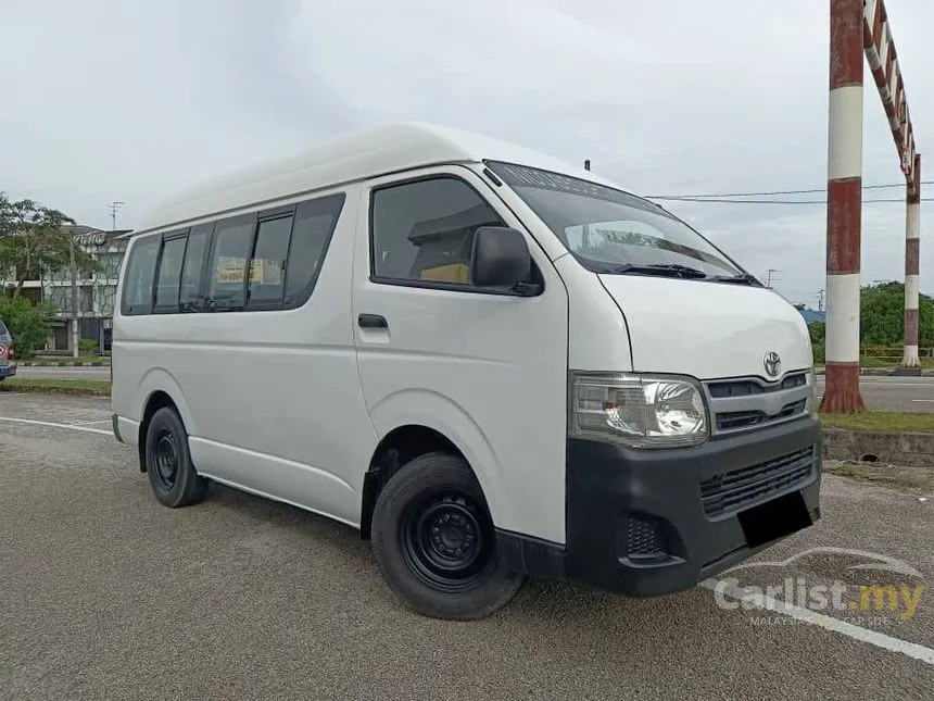 Used 2011 Toyota Hiace 2.5 Window Van - Carlist.my