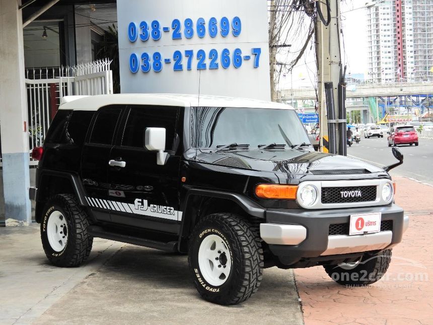 2013 Toyota FJ CRUISER 4.0 (ปี 07-22) 4x4 Wagon มือสอง One2car