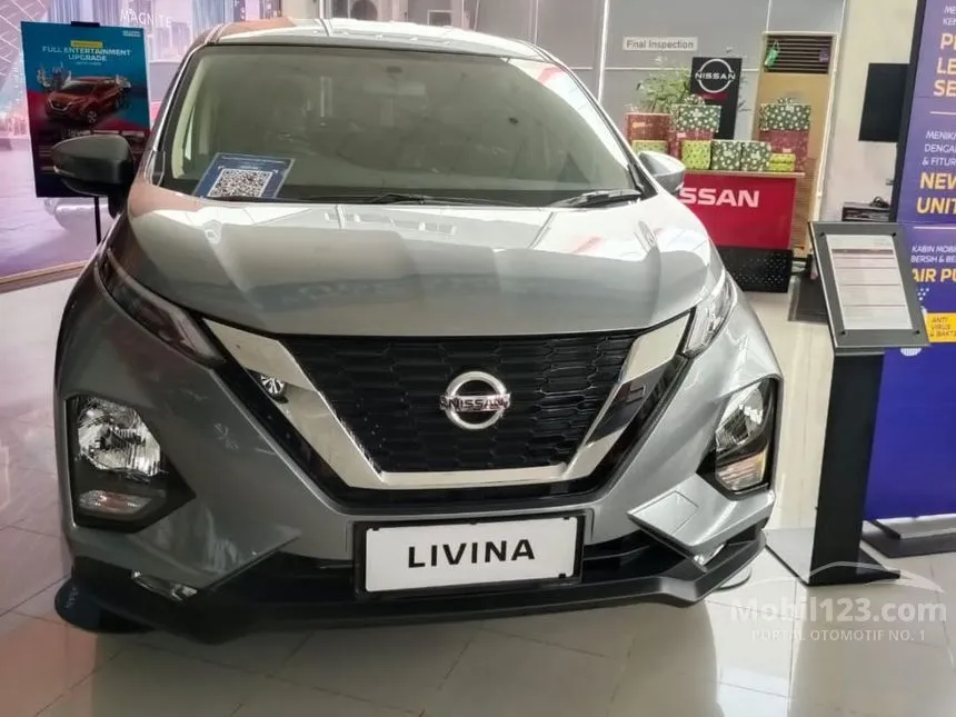 Jual Mobil Nissan Livina 2022 VE 1.5 di Jawa Timur Automatic Wagon Abu ...