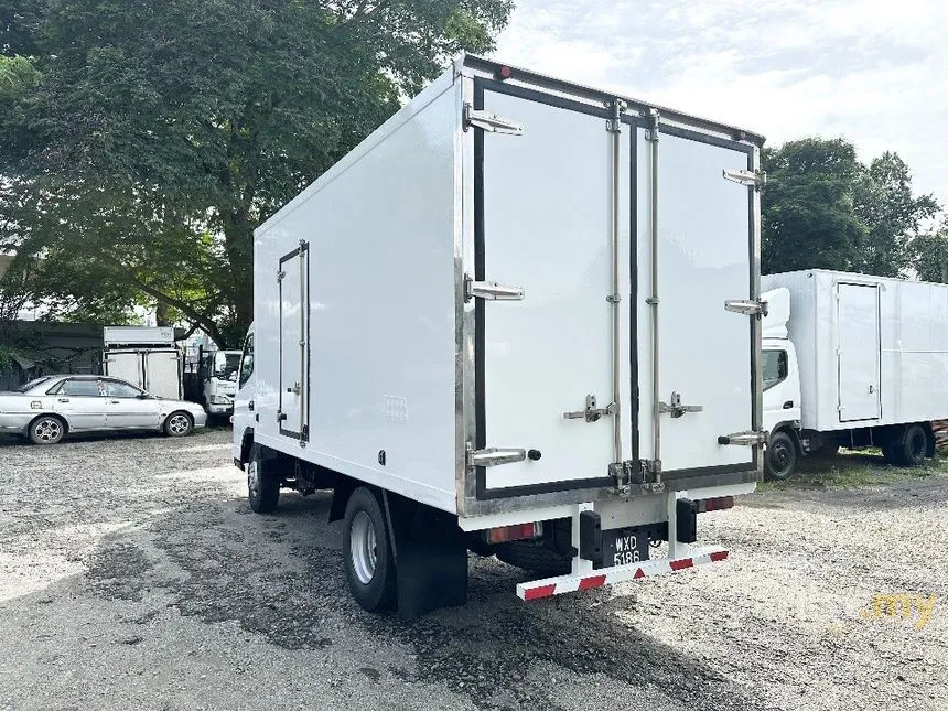 Used 2012 Mitsubishi Fuso FE83PE 3 Ton 14 Feet Refrigerated Chiller ...