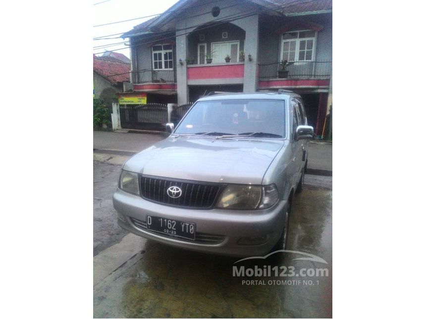 Jual Mobil Toyota Kijang 2004 Minibus STD Short (SX) 1.8 di Jawa Barat ...