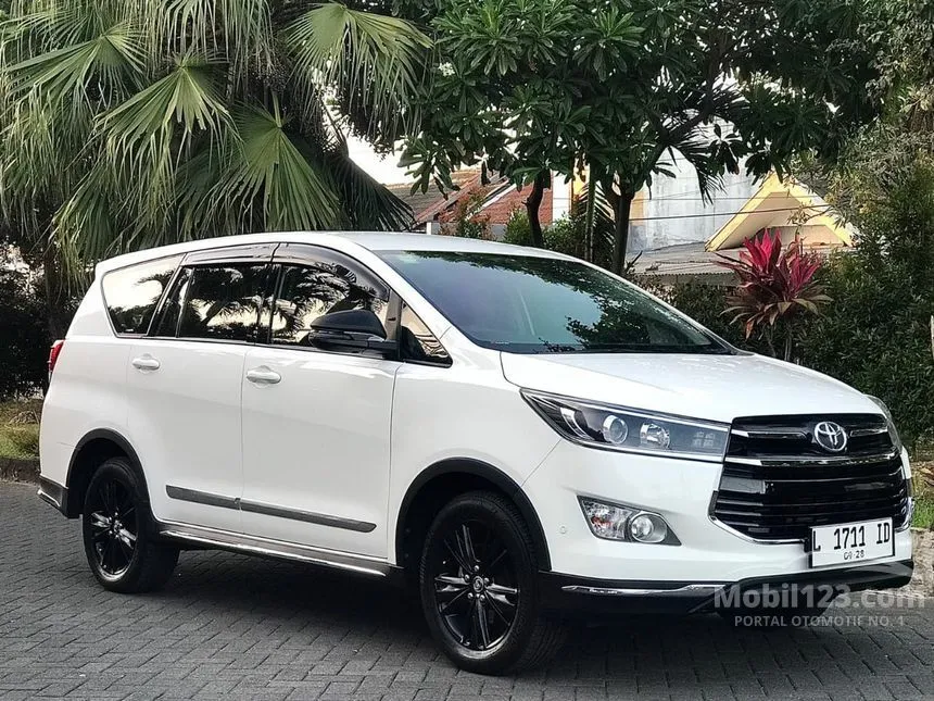 Jual Mobil Toyota Kijang Innova 2018 V 2.4 di Jawa Timur Automatic MPV ...