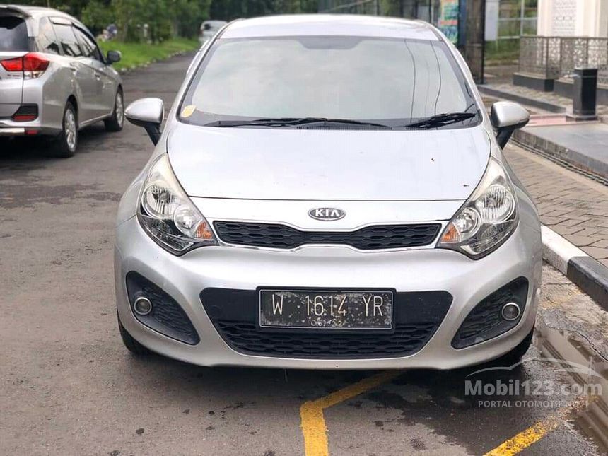 Jual Mobil KIA Rio 2012 UB 1.4 di Jawa Timur Automatic Hatchback Silver ...