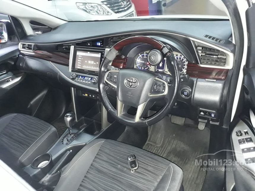 Jual Mobil Toyota Kijang Innova 2016 Q 2.4 di DKI Jakarta Automatic MPV ...