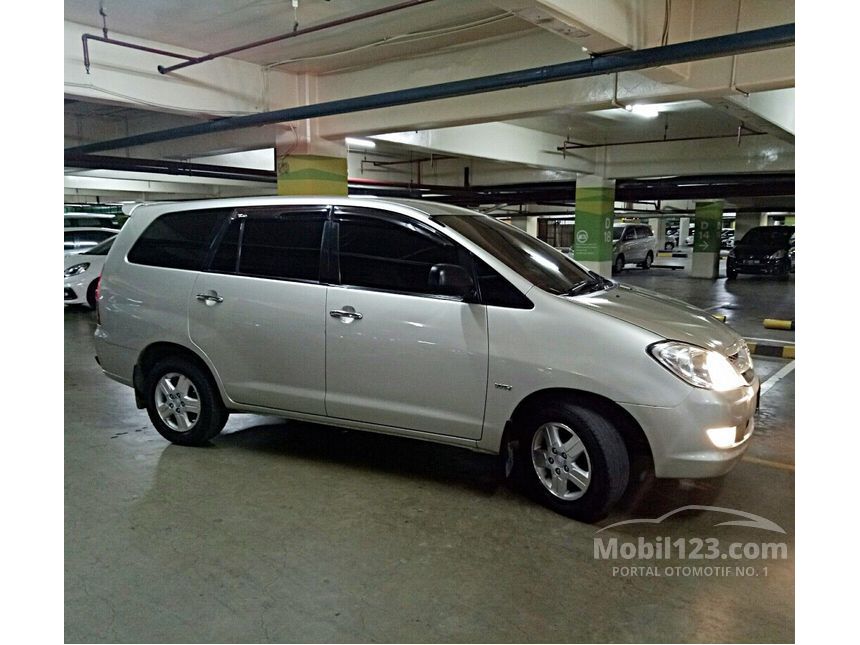 Jual Mobil Toyota Kijang Innova 2006 G 2.0 di DKI Jakarta Automatic MPV ...