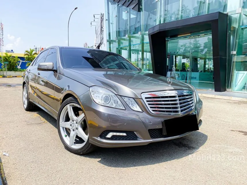 Jual Mobil Mercedes-Benz E300 2009 Avantgarde AMG 3.0 di DKI Jakarta Automatic Sedan Abu-abu Rp ...