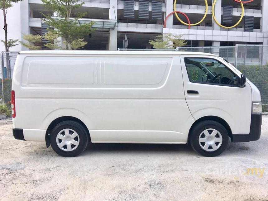 Used 2016 Toyota Hiace 2.5 Panel Van tip top condition - Carlist.my