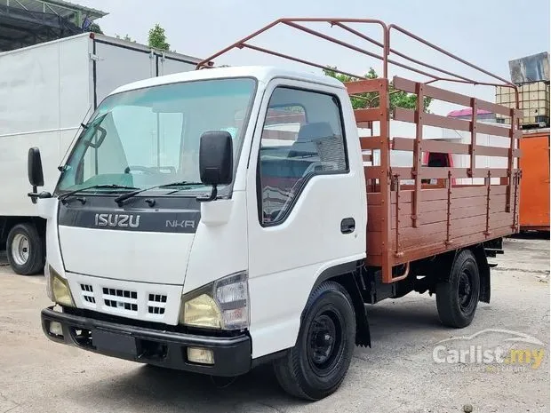 Isuzu Nkr 2.8 for Sale in Malaysia | Carlist.my