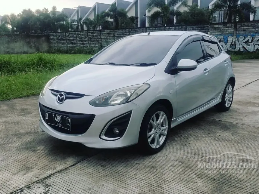 Jual Mobil Mazda 2 2010 R 1.5 di Jawa Barat Automatic Sedan Silver Rp ...