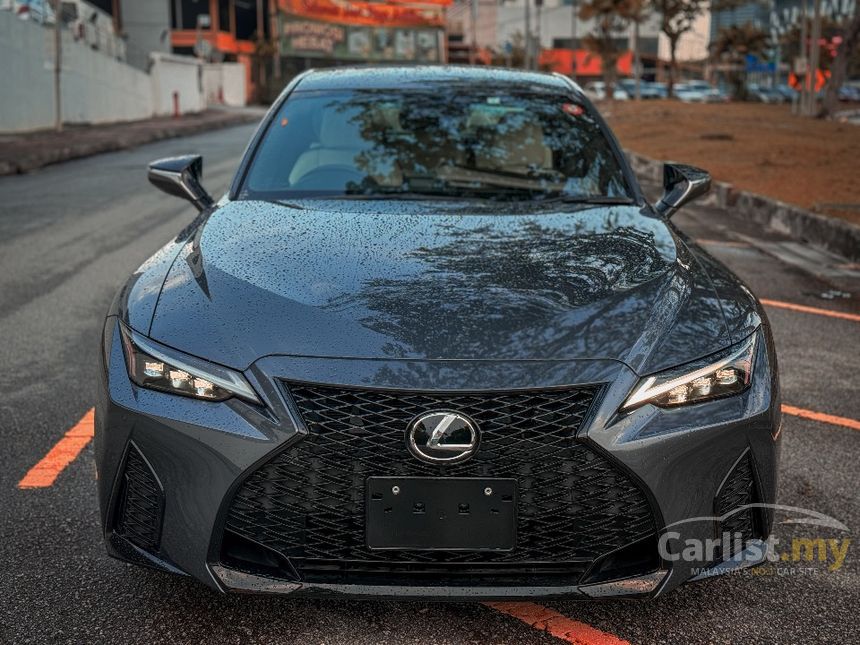Recon WHITE SEAT GREY BODY 9K KM ONLY NEW NEW NEW 2023 Lexus IS300 2.0 ...