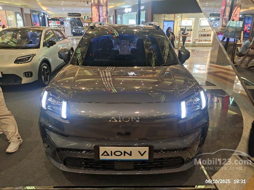 Jual Mobil GAC AION V 2025 Luxury di Banten Automatic SUV Abu-abu Rp ...