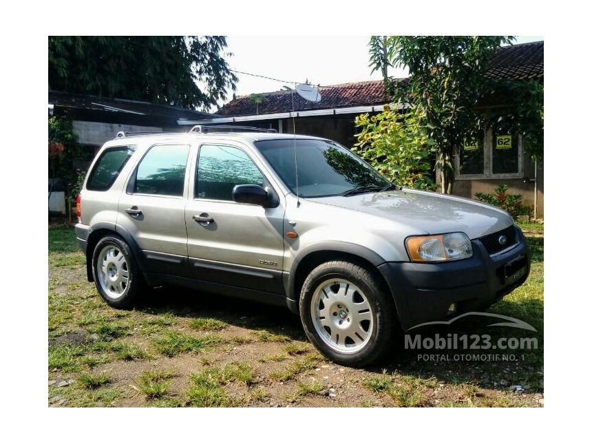 Jual Mobil Ford Escape 2003 XLT 4x2 3.0 di Jawa Barat Automatic SUV ...