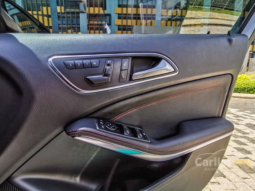 Used 2016 Mercedes-Benz A45 AMG 2.0 4MATIC Hatchback Petronas-AMG ...