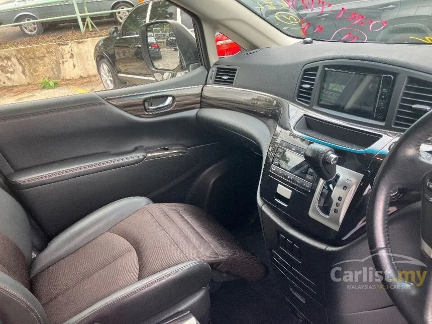 Recon 2018 Nissan Elgrand 2.5 High-Way Star MPV - Carlist.my