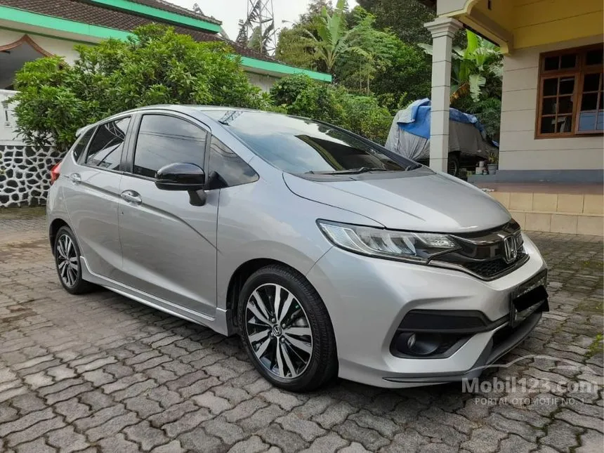 Jual Mobil Honda Jazz 2017 RS 1.5 di Jawa Tengah Automatic Hatchback Silver Rp 245.000.000 ...
