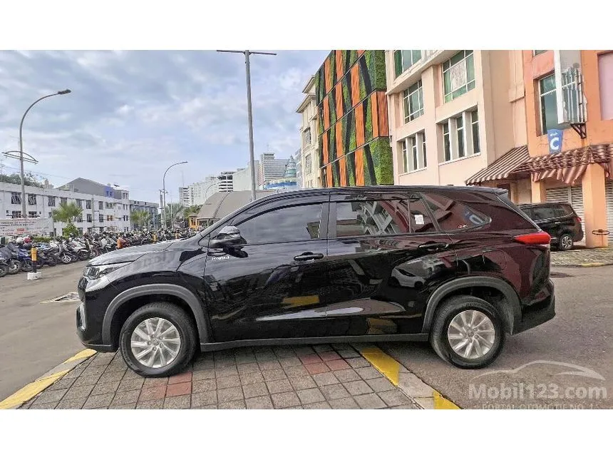 Jual Mobil Toyota Kijang Innova Zenix 2022 G HV 2.0 di DKI Jakarta ...