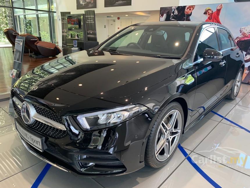 Mercedes-Benz A250 2018 AMG 2.0 in Selangor Automatic Hatchback White ...