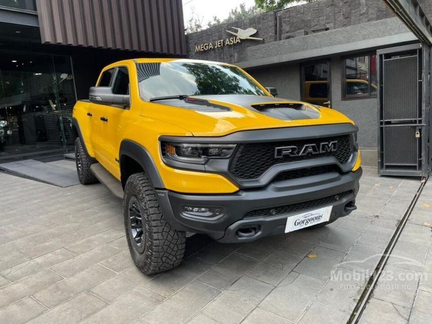 Jual Mobil RAM RAM 1500 2023 TRX Dual Cab 6.2 di Kalimantan Selatan ...