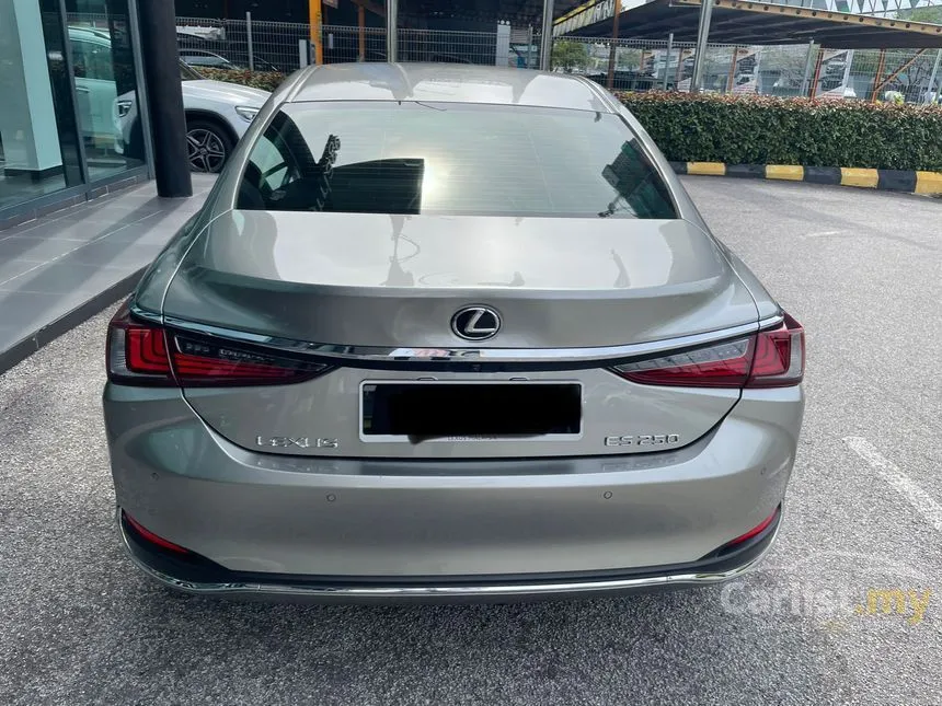 Lexus ES250 2020 Luxury 2.5 in Kuala Lumpur Automatic Sedan Silver for ...