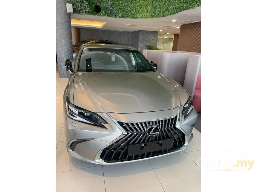 New 2023 Lexus ES250 2.5 Luxury Sedan Sonic Titanium (READY STOCK) - Carlist.my