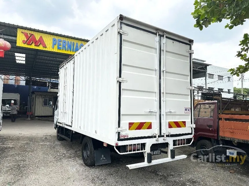 Used 2012 Mitsubishi Fuso FE83PG 3 Ton 17 Feet Corrugated Box Steel ...