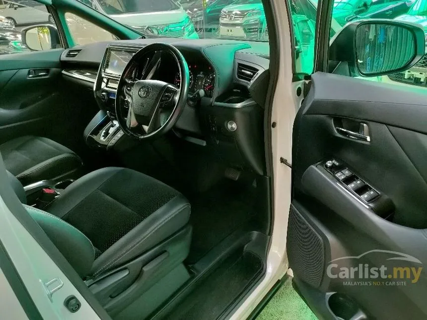 Recon 2017 Toyota Vellfire 2.5 Z Golden Eyes MPV **PRE CRASH SAFETY ...