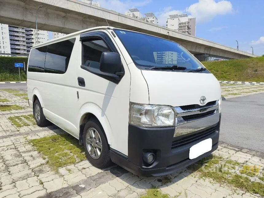 Used 2015 Toyota Hiace 2.5 Window Van 11 seat low roof Diesel Engine ...
