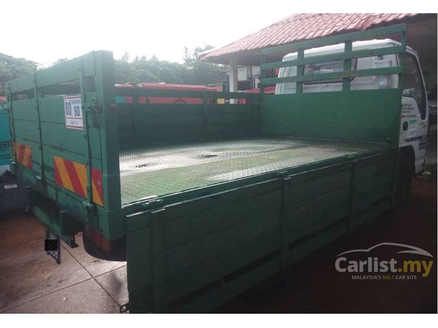 Used 2011 Isuzu NKR 2.8 Lorry - Carlist.my