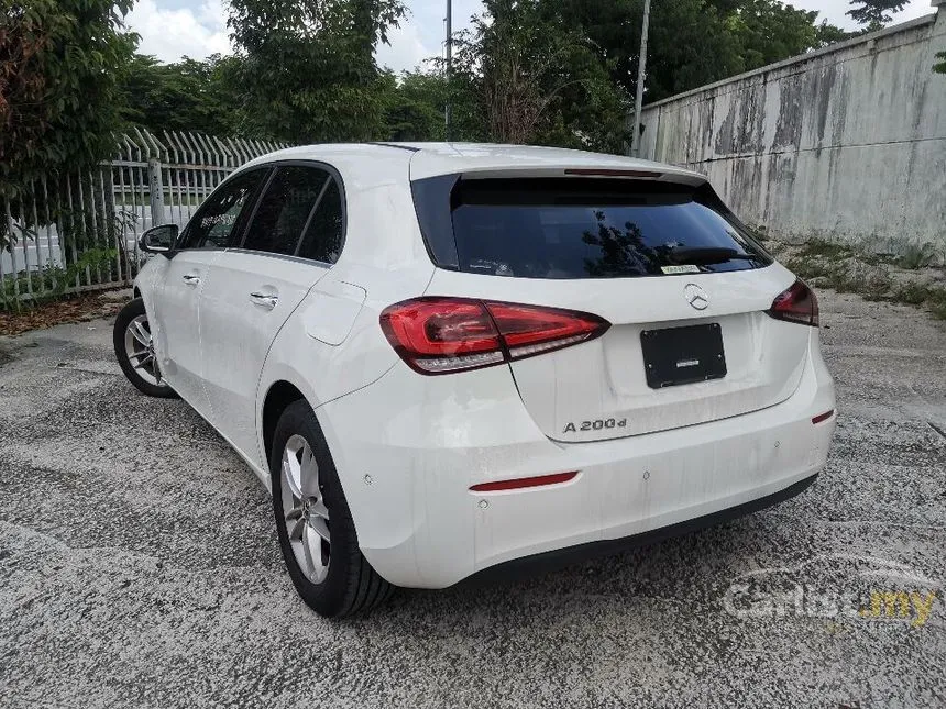 Recon 2020 Mercedes-Benz A200D 2.0 HATCHBACK DIESEL JAPAN SPEC ...