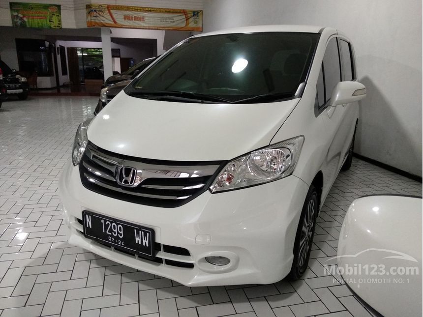 Jual Mobil Honda Freed 2013 E 1.5 di Jawa Timur Automatic MPV Putih Rp 177.500.000 - 6337252 ...