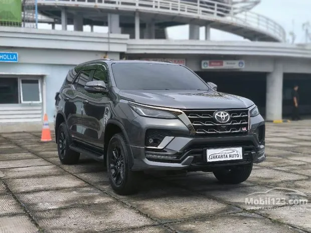 Jual Toyota Fortuner GR Sport 4X2 Bekas di Indonesia Harga Murah ...