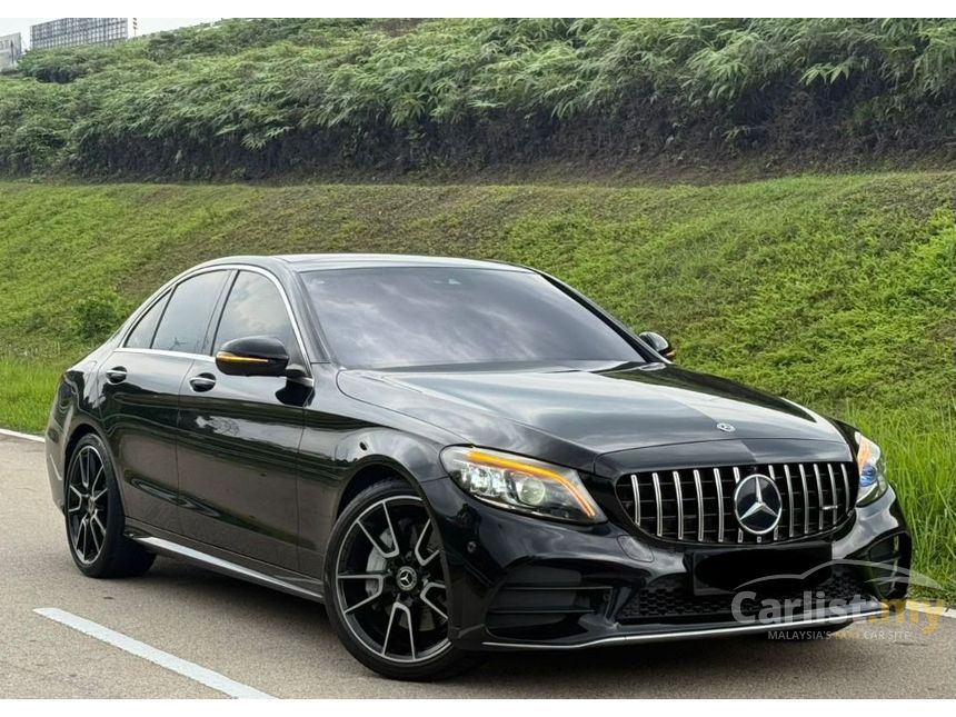 Used 2018 Mercedes-Benz C300 2.0 AMG Line Sedan / W205 FACELIFT / RED ...