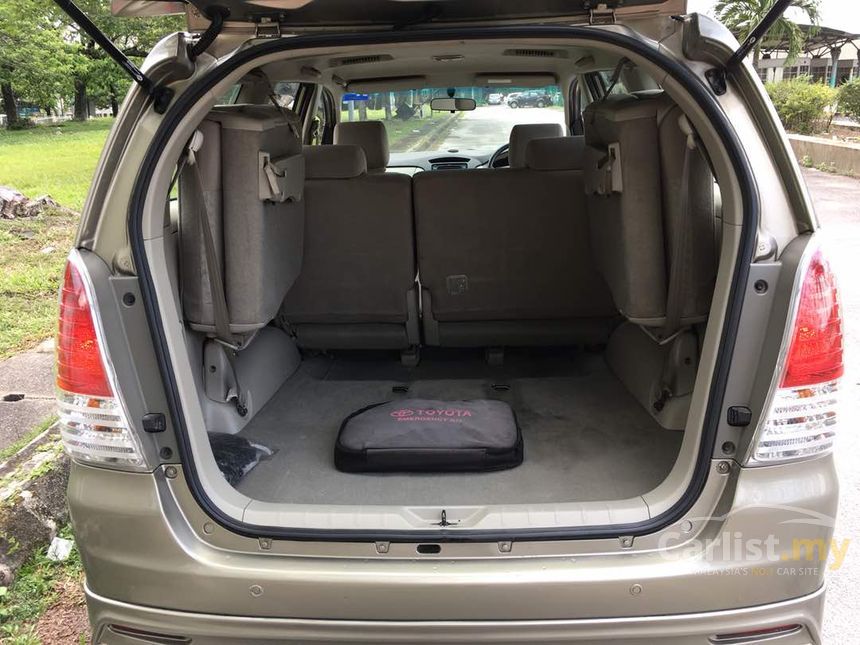 Toyota Innova 2010 E 2.0 in Kuala Lumpur Automatic MPV Brown for RM ...