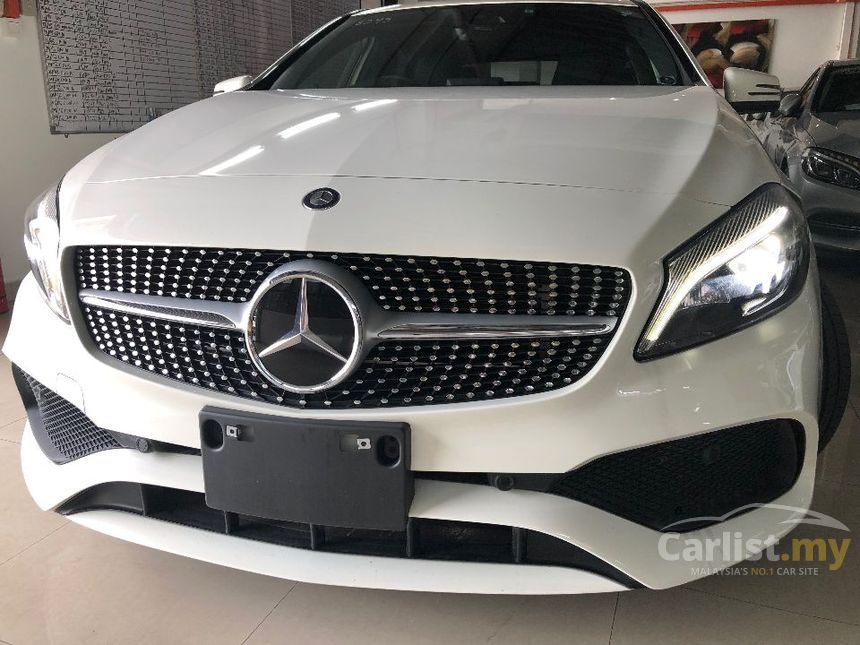 Mercedes-Benz A180 2017 AMG 1.6 in Selangor Automatic Hatchback Silver ...
