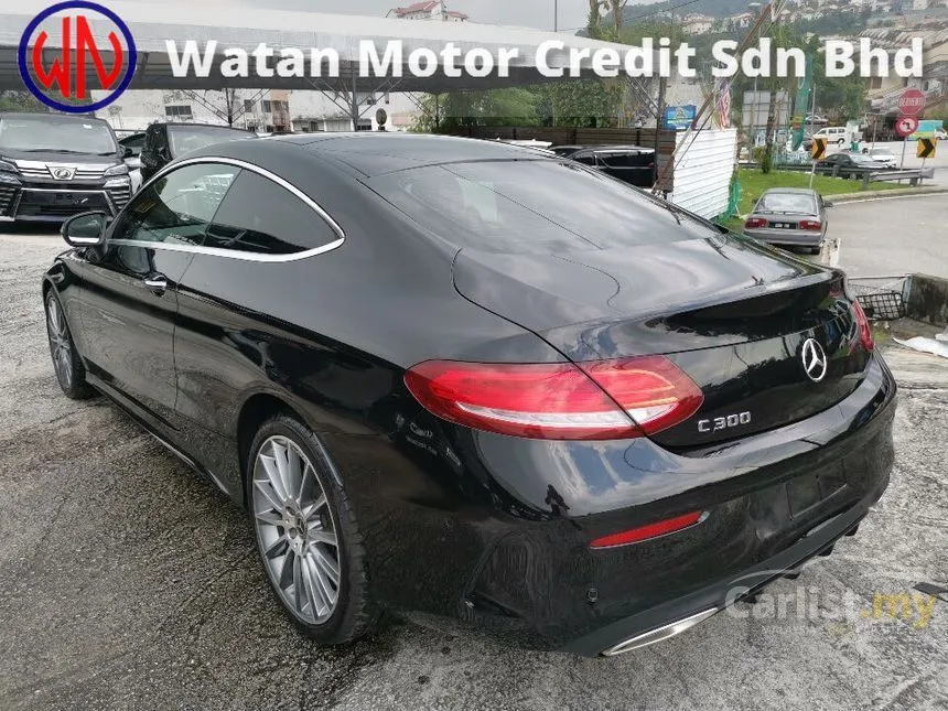 Recon 2018 Mercedes-Benz C300 2.0 AMG Premium Plus Coupe Panoramic Roof 2 Year Warranty - Carlist.my