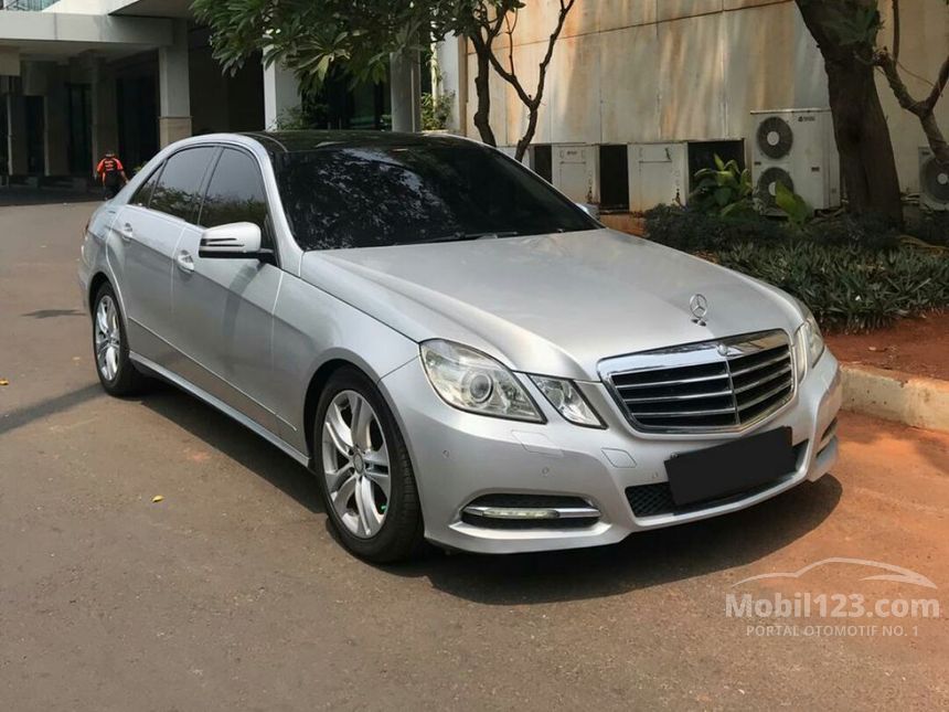 Jual Mobil Mercedes-Benz E300 2011 Avantgarde AMG 3.0 di DKI Jakarta ...