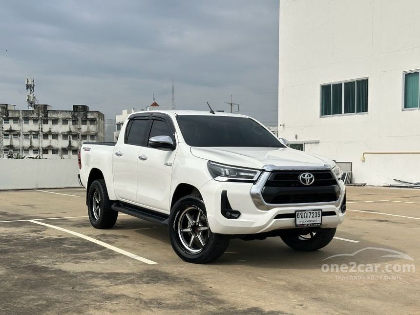 2022 Toyota HILUX REVO 2.4 Double Cab Prerunner Mid Pickup for sale on ...