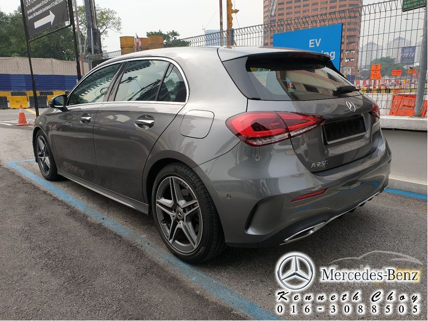 Mercedes-Benz A250 2018 AMG 2.0 in Kuala Lumpur Automatic Hatchback Grey for RM 217,000 ...