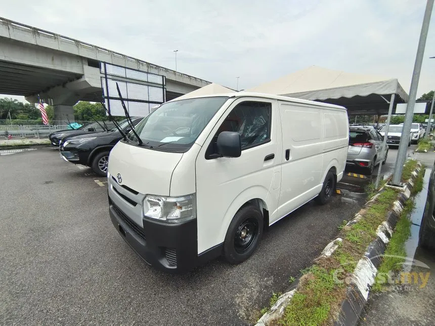 New 2022 Toyota Hiace 2.5 Panel Van - Carlist.my