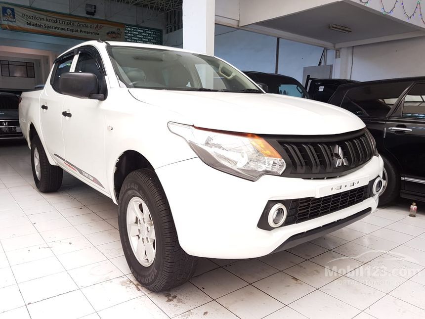 Jual Mobil Mitsubishi Strada Triton 2015 GLS 2.5 di Jawa Timur Manual ...
