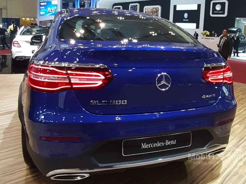 Jual Mobil Mercedes-Benz GLC300 2019 AMG 4MATIC 2.0 di DKI Jakarta ...