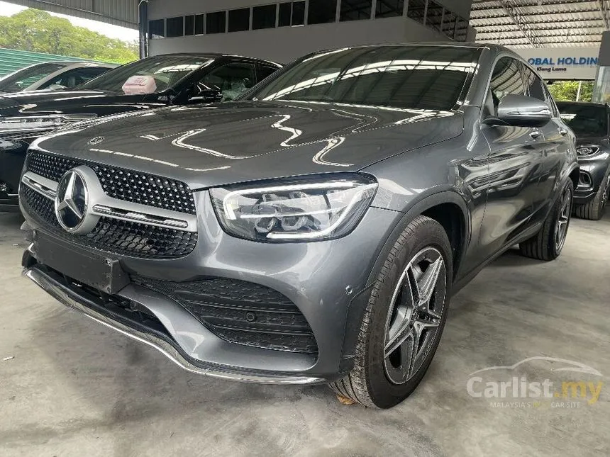 Recon 2020 Mercedes-Benz GLC300 2.0 COUPE NEW FACELIFT ** NEW ** CHEAPEST IN TOWN ** - Carlist.my