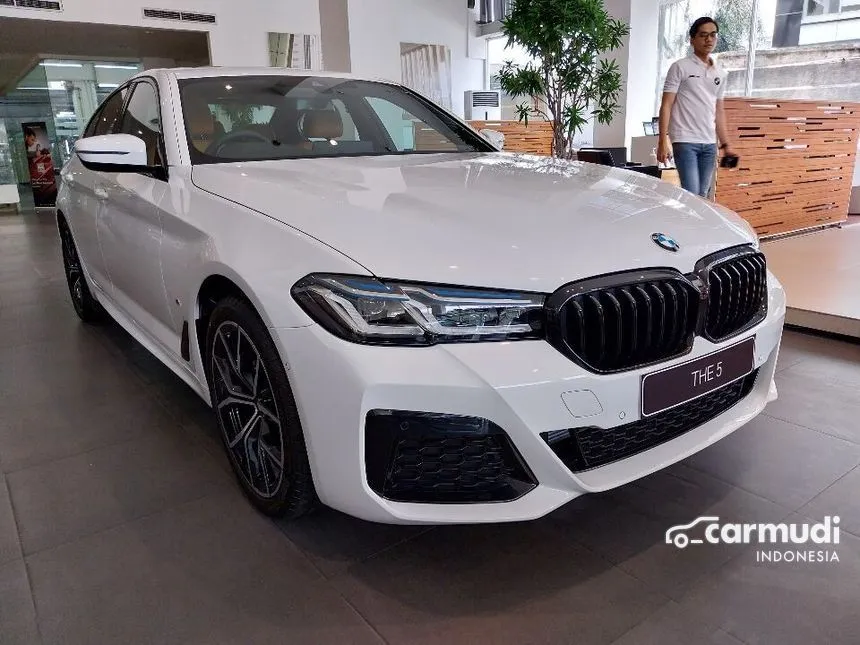 BMW 520i 2023 M Sport 2.0 in DKI Jakarta Automatic Sedan White for Rp 1 ...