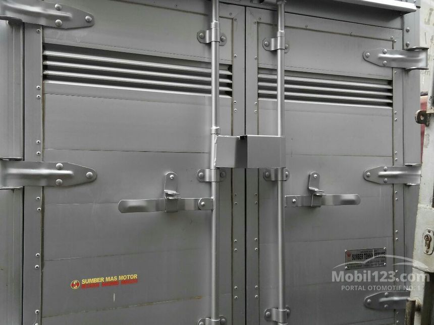 Jual Mobil Mitsubishi Colt T120SS 2014 Flat Bed 1.5 di DKI Jakarta ...