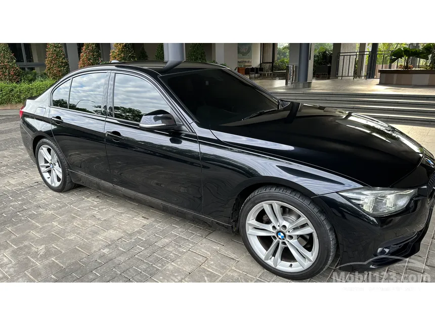 Jual Mobil BMW 320i 2019 Sport Shadow Edition 2.0 di Banten Automatic Sedan Hitam Rp 525.000.000 ...