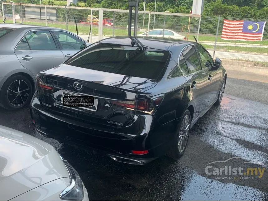 Used 2017 Lexus IS300 2.0 F Sport Sedan - Carlist.my