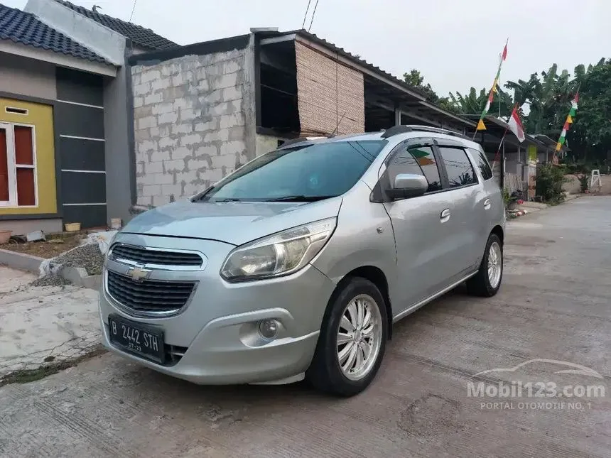 Jual Mobil Chevrolet Spin 2013 LTZ 1.5 di Banten Automatic SUV Abu-abu ...