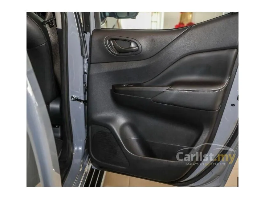 Nissan Navara 2021 PRO-4X 2.5 in Putrajaya Automatic Pickup Truck Grey ...